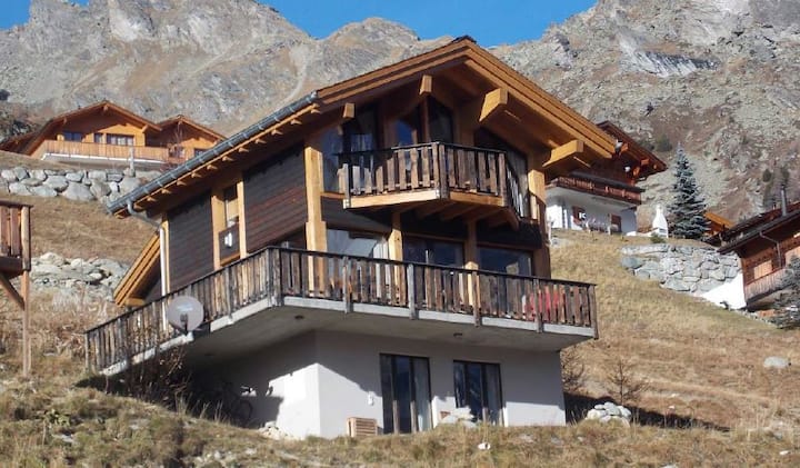 Modernes Chalet Für 8 P. Mit Grandiosem Bergblick - Blatten