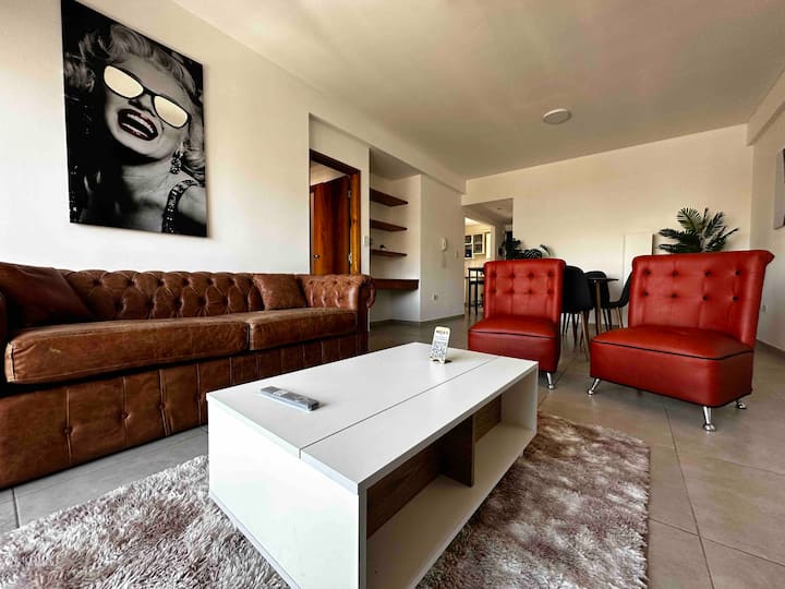 2 Bd 2 B With Parking With Automatic Gate - La Plata