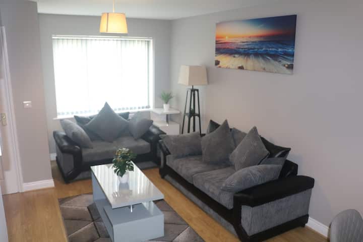 Coleridge House Private Parking Netflix - Swindon