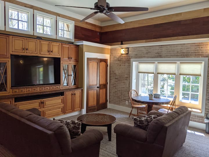 Unc Chapel Hill In-law Suite, Walkable To Campus! - Chapel Hill, NC