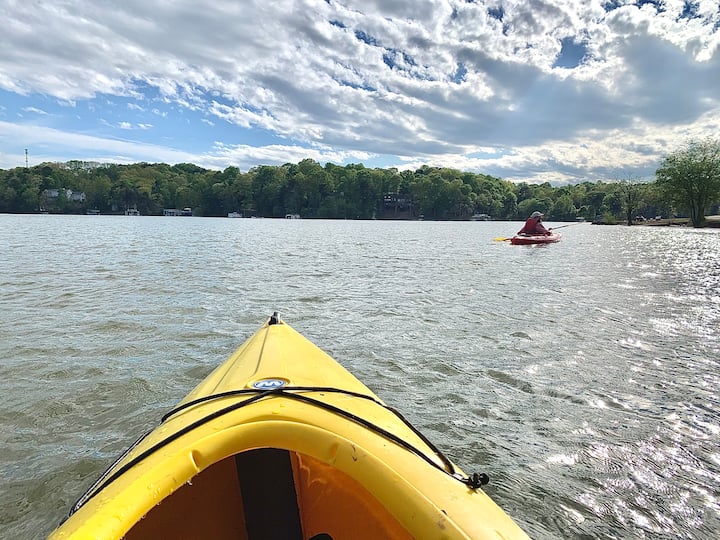 Lake Front Got Hooked Cottage Walk To Dock Access - Gainesville, GA