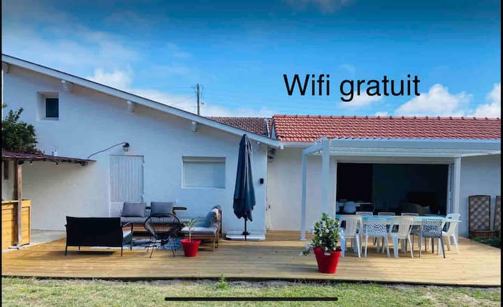 Villa Soulacaise 150m2 1,3 Km Plages, Wifi - Soulac-sur-Mer