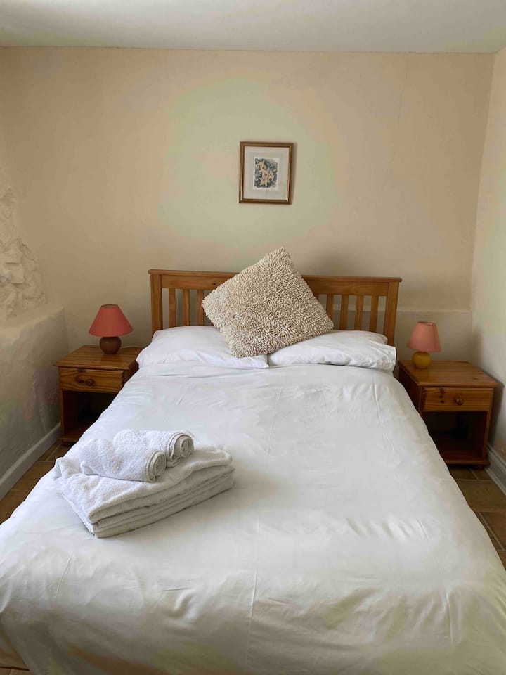 Welcoming 1 Bedroom B&b. Beautiful Village Setting - Lustleigh