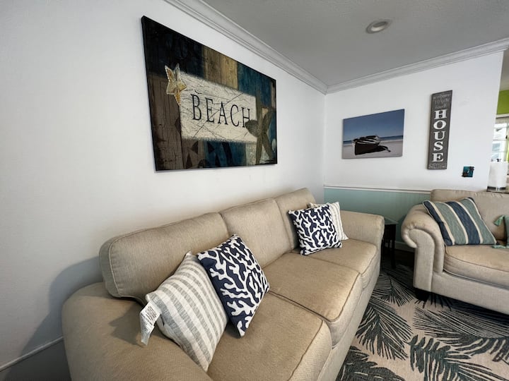 Key West Style Home Minutes Away From Beach & Img - Bradenton, FL