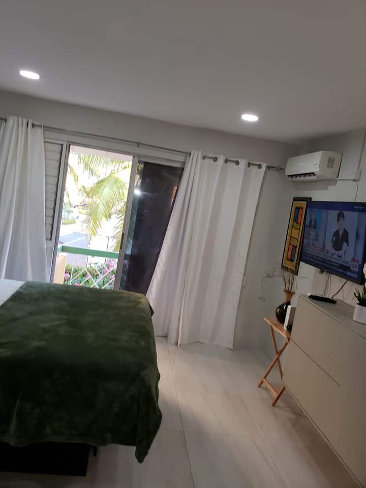 Dream City Studio In New Kingston - Kingston