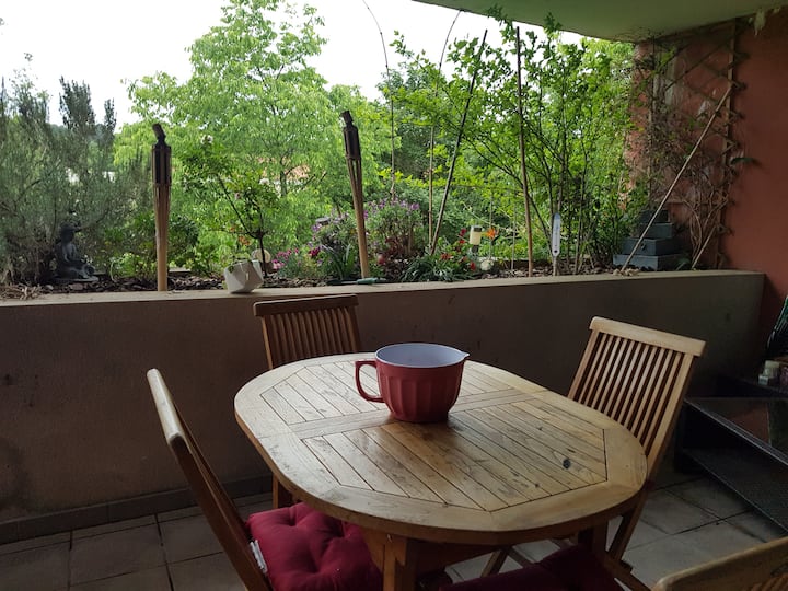 Appartement à 15mn D'aix En Provence Avec Piscine - Fuveau