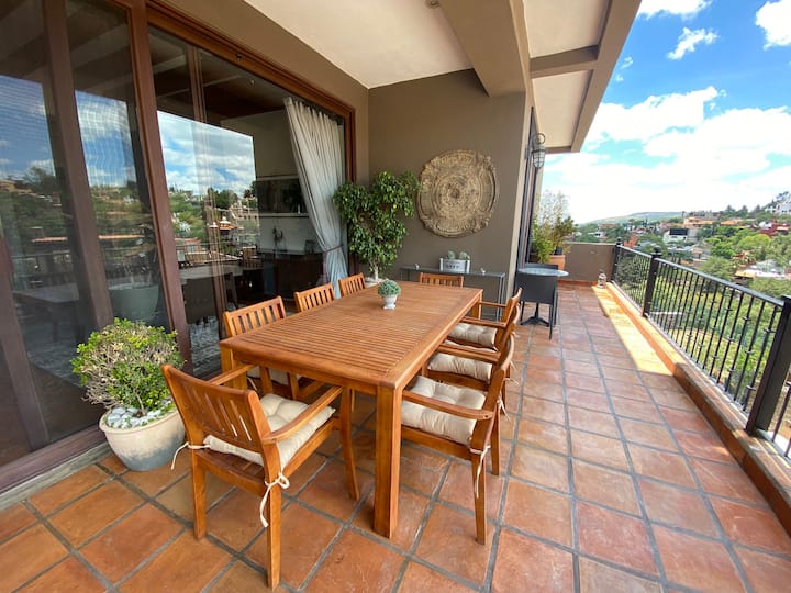 Spacious Apt W/ Terrace | Central And Familiar - San Miguel de Allende
