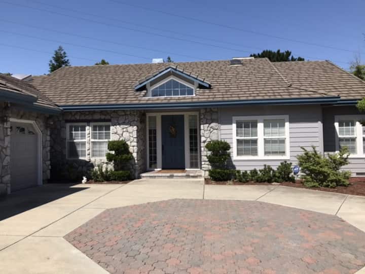 Upscale Saratoga Estate - San José, Estados Unidos