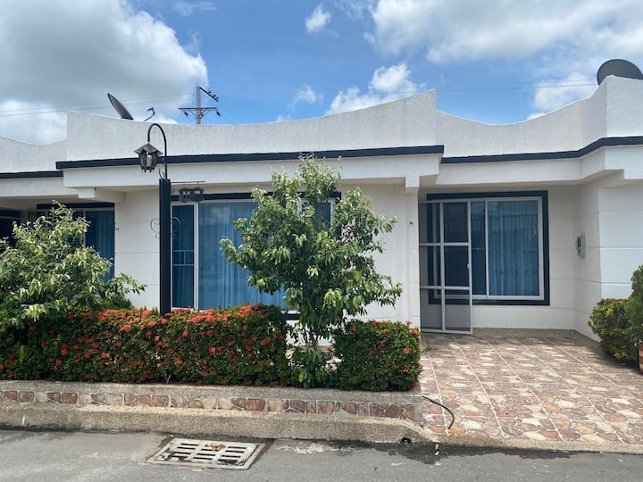 Exclusiva Casa En Condominio, Flandes. - Flandes
