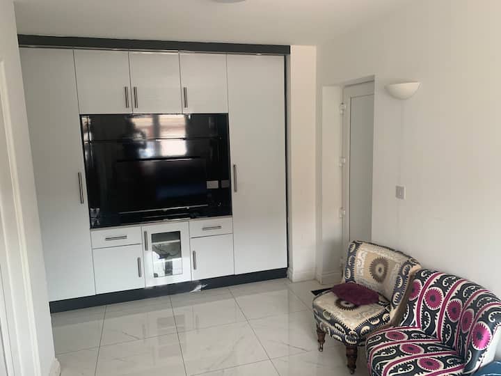 Comfortable & Stunning Location - High Wycombe