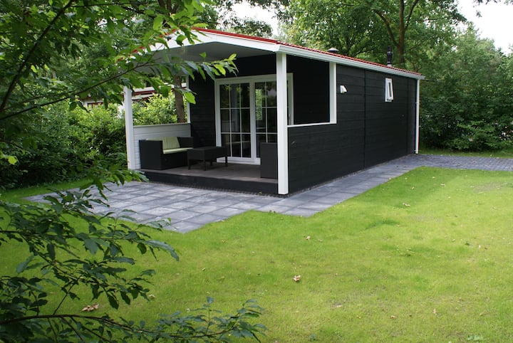 Gezellige Lodge Met Romantische Bedstede & Veranda - Gemert