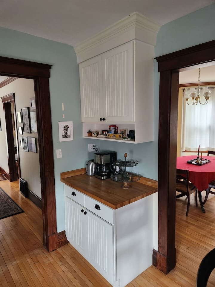 Downtown Ann Arbor Guest Room With Full Bath - Ann Arbor, MI