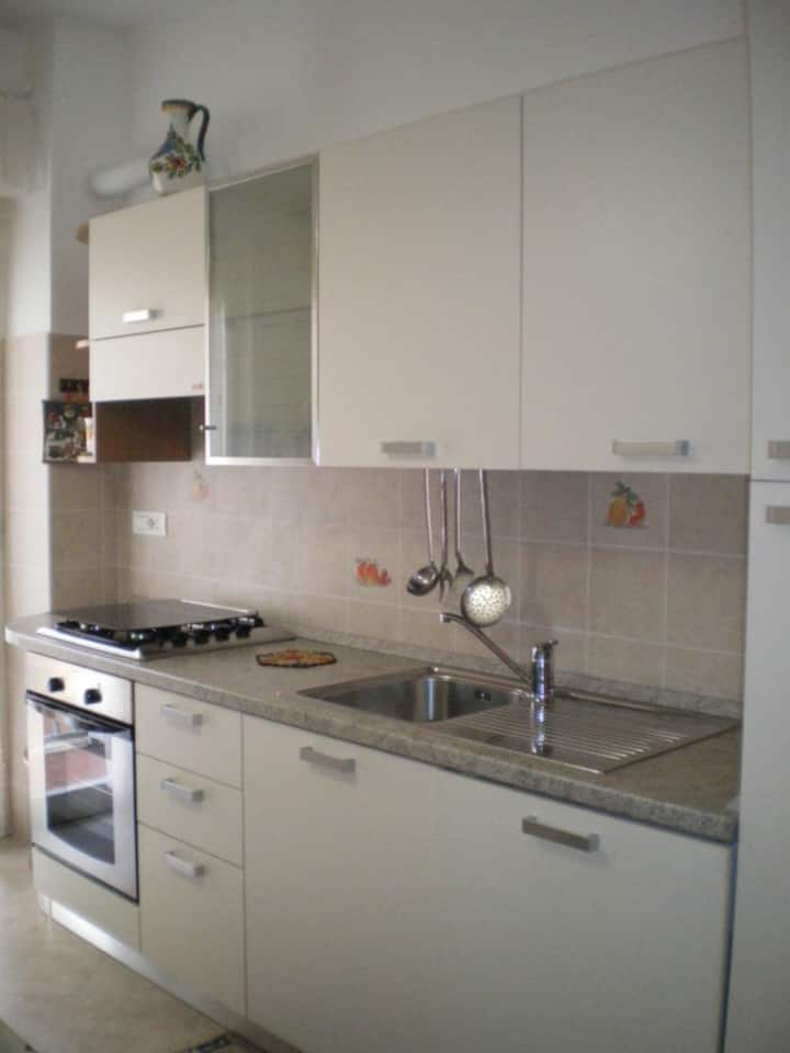 Scopri Poppy: Ampio E Vicino Al Mare, Solo 150 Mt! - Levanto