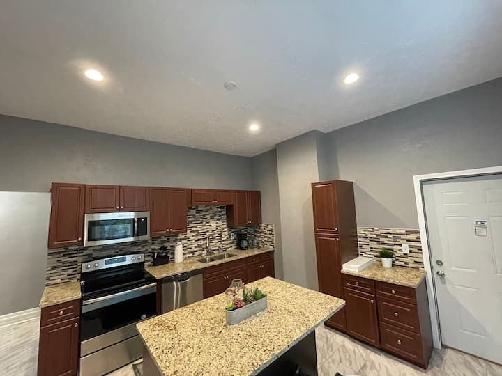 Beautiful Mainstrasse Oasis 100ft To Entertainment - Covington, KY