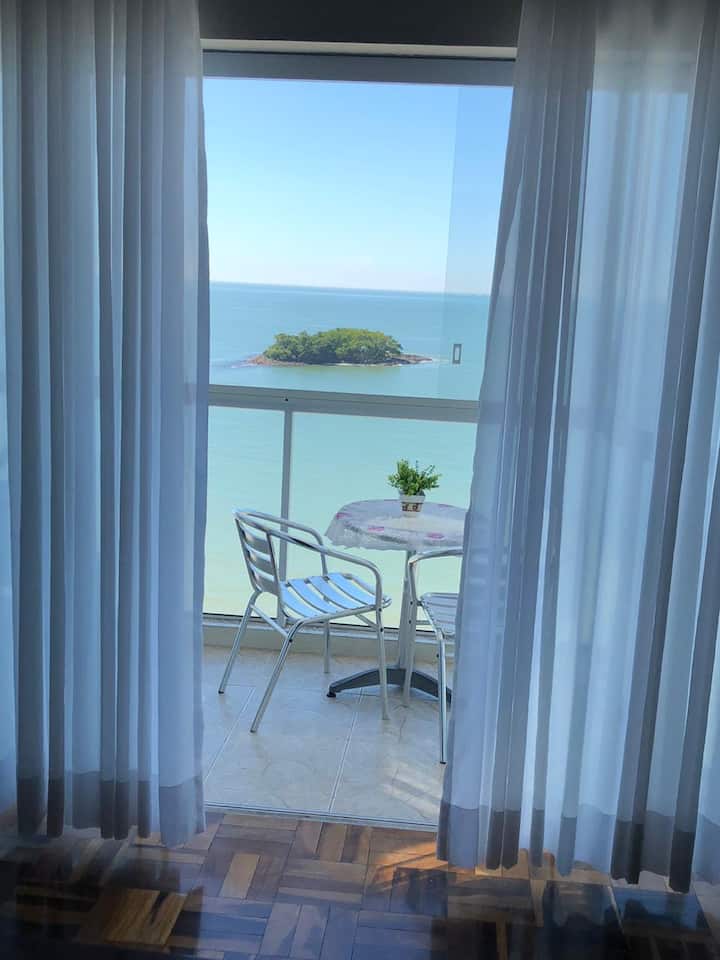 Frente Ao Mar, Centro, Com Duas Sacadas, Luxuoso - Balneário Camboriú