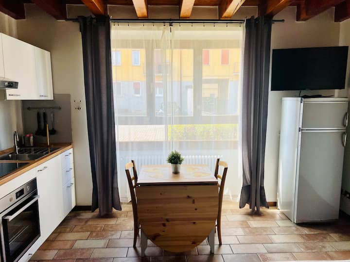 Moody Flat In Bergamo City & Orio Airport - Bergamo