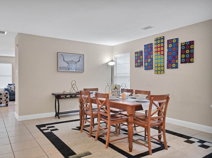 Lovely Meadow: 5 Beds, Xbox, Sunny Bike & More! - Spring, TX