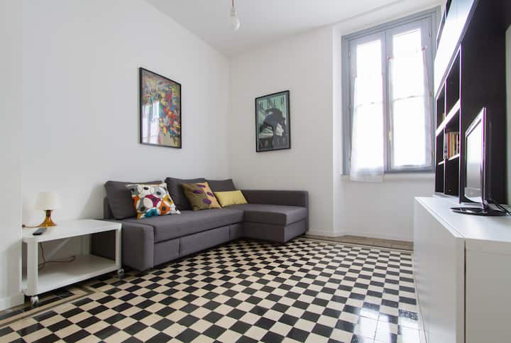 Comic Book House With Terrace (Maciachini M3) - 米蘭