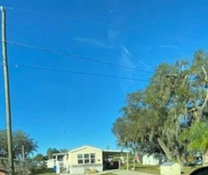 Spotless Modular W/ Lanai,
Yard - Sebring, FL