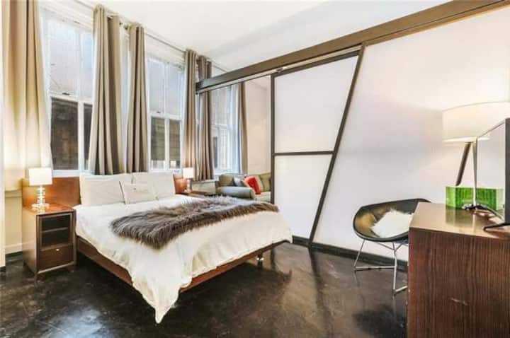 Condo Just Steps From Bourbon Street - New Orleans, LA