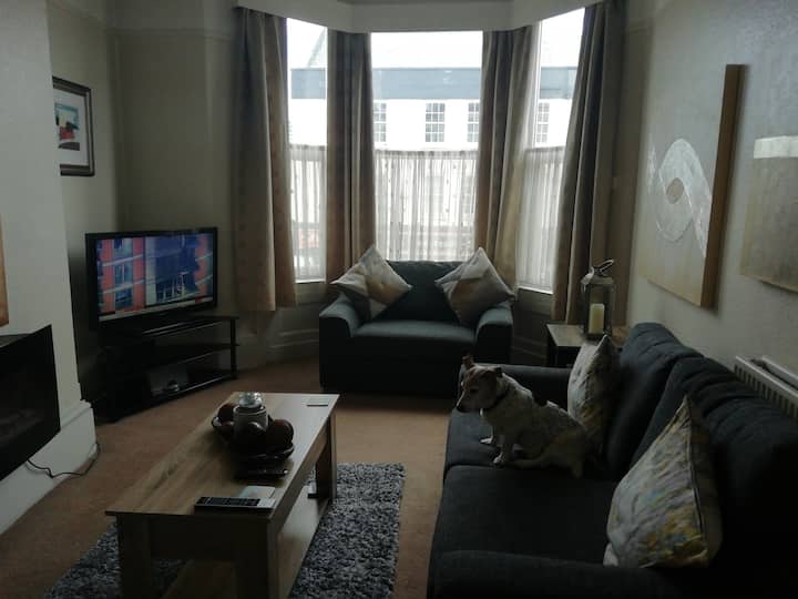 Splendid Victorian Seaside Flat - Scarborough