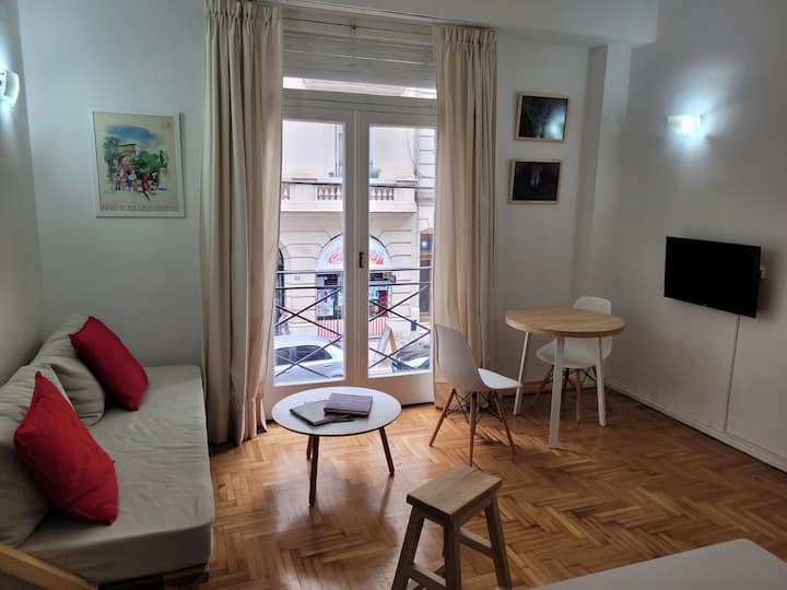 Luminoso En Recoleta Cerca Del Cementerio. - Buenos Aires