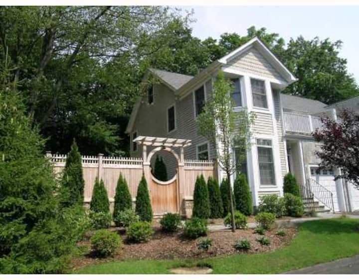 Bruce Park Townhouse - Stamford, CT