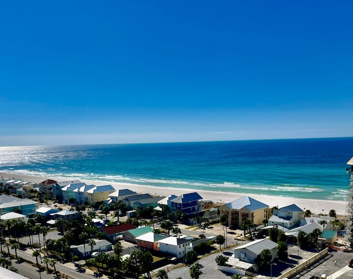 Sunseekers/gorgeous Gulf Views/laketown Wharf - Panama City Beach, FL