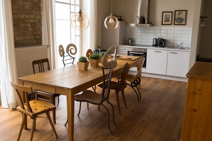 Altbau Ulrich Eg, Superschnelles Wlan - Basf Tor 7 - Ludwigshafen