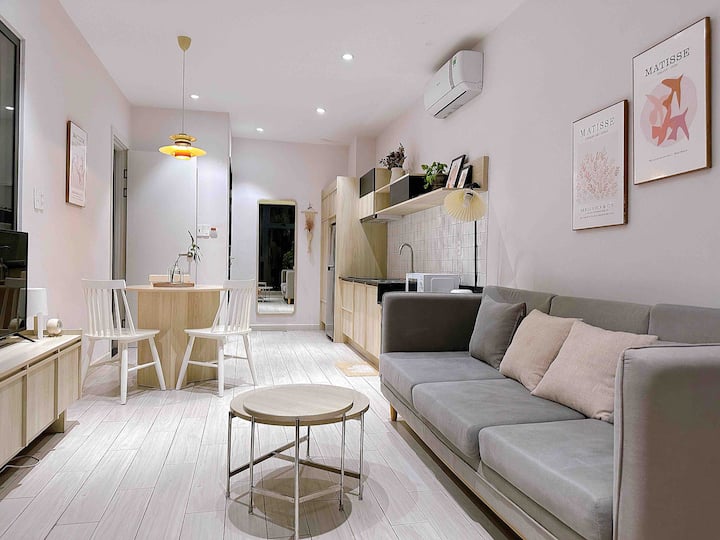 Astro House /Santorini 2br Apt/ My Khe Beach Area - 다낭