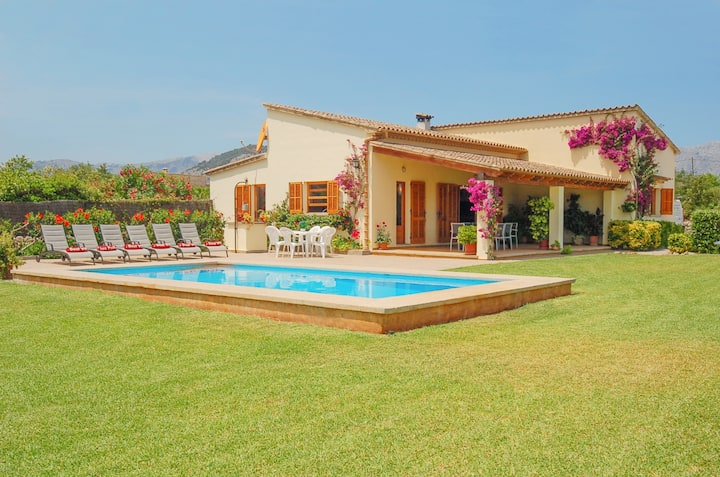 Villa Fiol. Extensive Laws. - Mallorca
