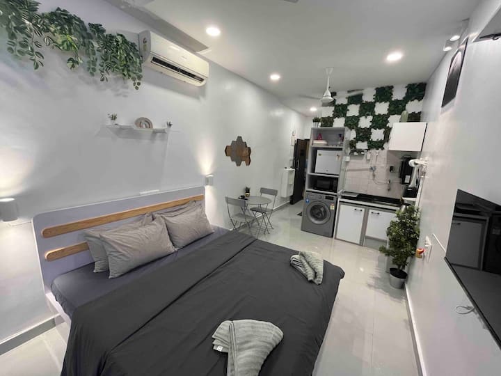 The Moon Grove -Studio Apartment - Mumbai