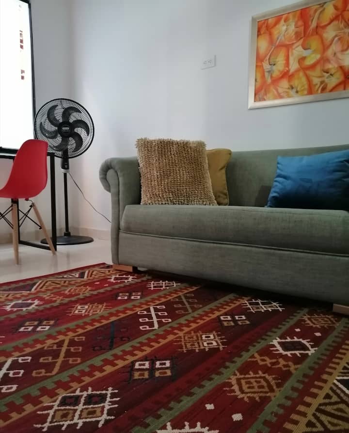 Charming Studio + 500 Mbps Wifi, Near Arkadia Mall - Medellín