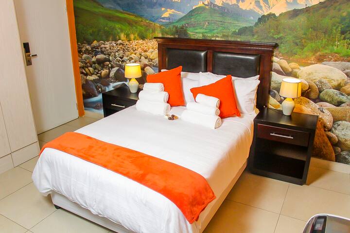 Seven Wonders B&b - Deluxe Room (Room 04 Balcony) - Port Shepstone