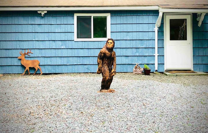 Sasquatch Inn - Cozy & Perfect All Four Seasons - Albrightsville, PA