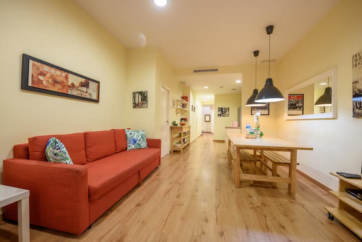 Donwtown & Spacious Familyfriendly Flat 15m Rambla -