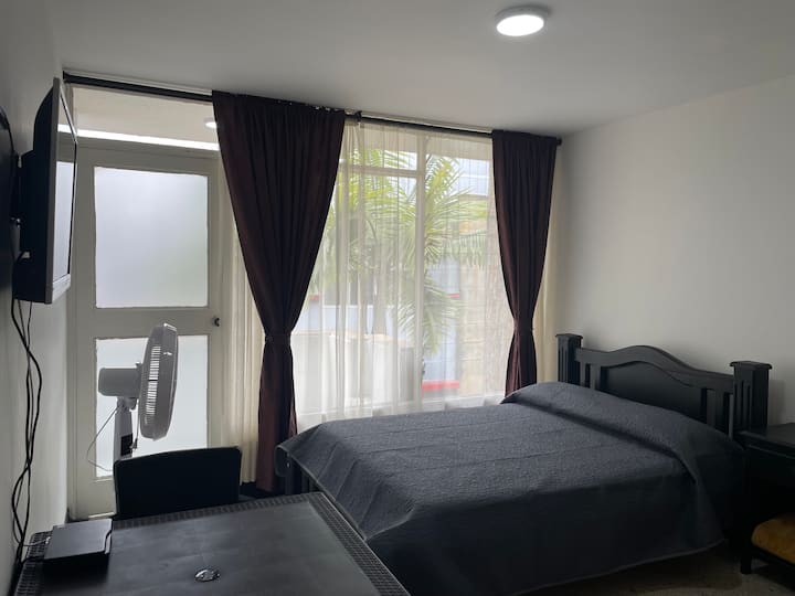 Apartaestudio Con Balcón En El Centro De Pereira - Pereira