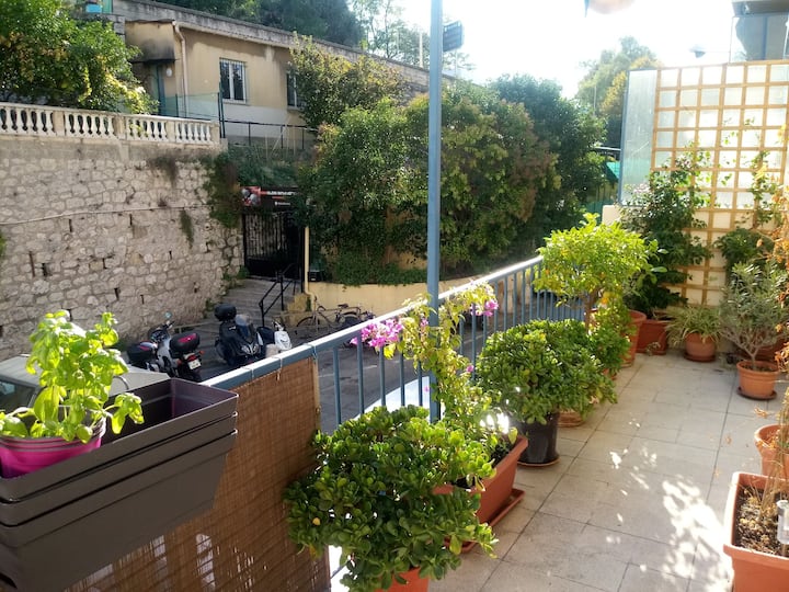 Superbe Studio Avec Terrasse Quartier Du Port - Nice