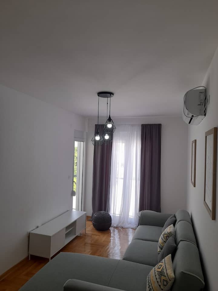 New Marta Cozy Apartment/ Parking - Budva