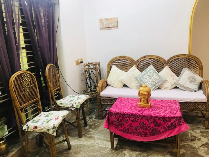 Bright & Spacious Room @ Villa Near The Beach - Varkala