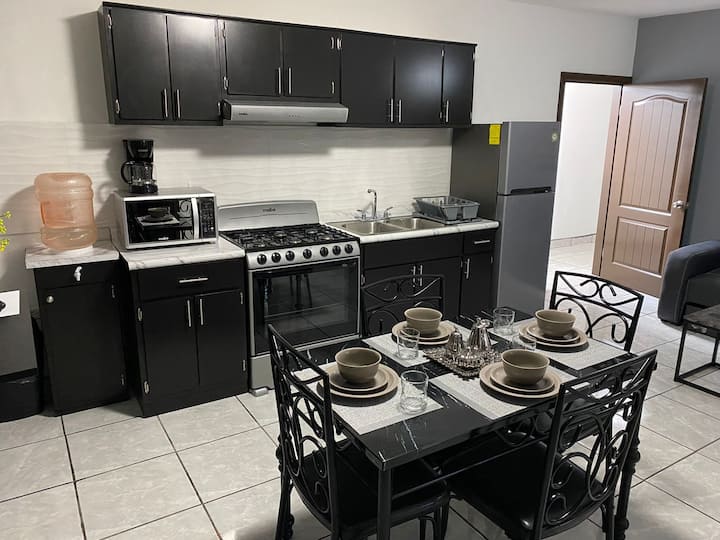 Dpto#2, 10 Min Playa,malecon,bares,centro,amplio - 엔세나다