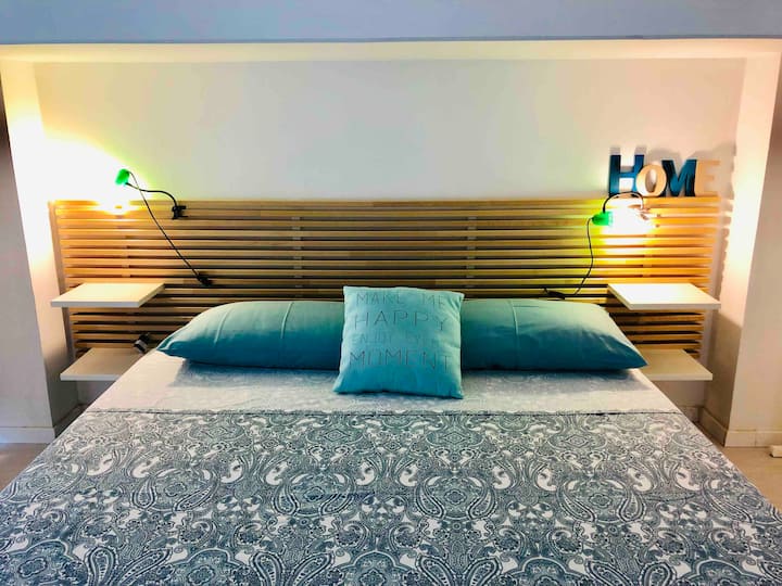 Bologna Stazione Fiera / Station Fair/free Park - Болонья