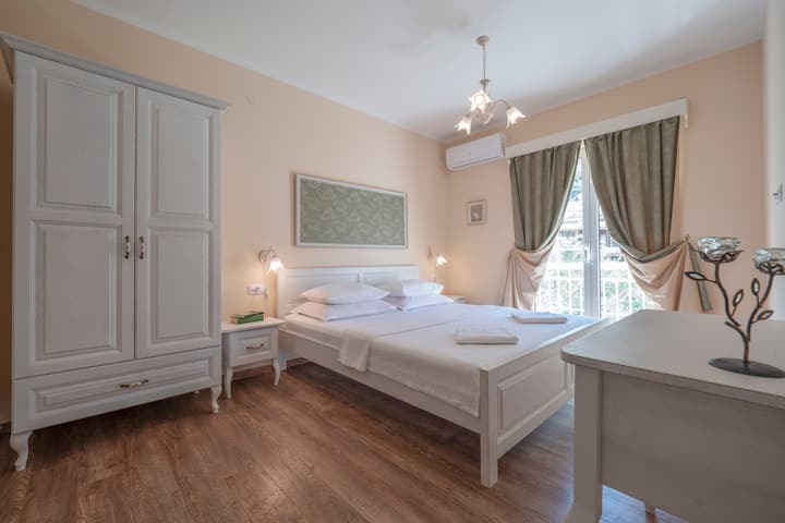 Marinero Apartments-superior Two Bedroom Apartment - Budva