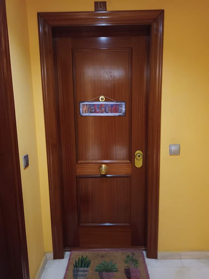 Piso Coqueto, Bonito Y Relajante. - Oviedo