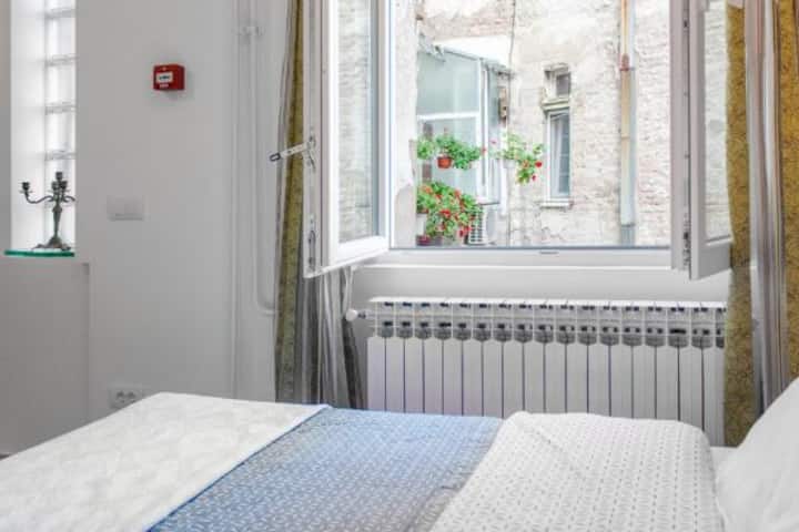 Savamala Moon Apartment - Belgrád