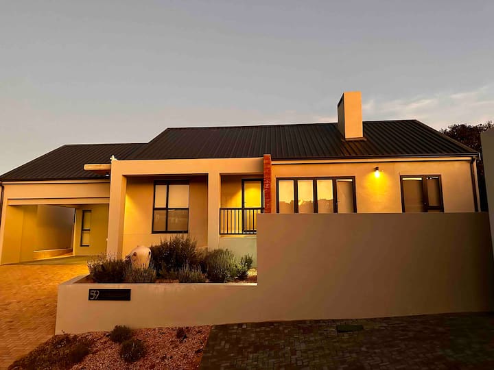 Modern Home In Peaceful Nature Estate. - Still Bay