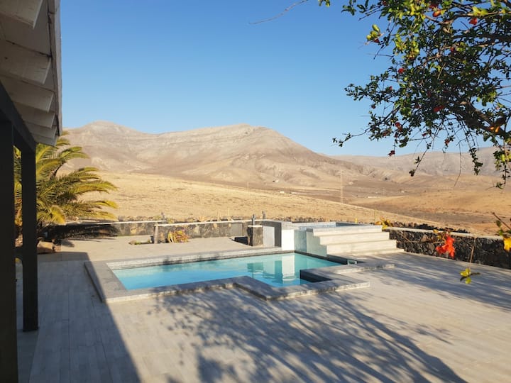 Casa Rural Lomo Cordobés, Paisaje Y Piscina - La Oliva