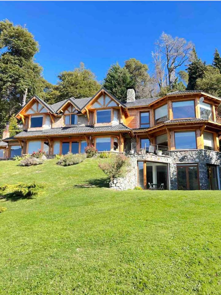 Casa La Esmeralda Playa Privada Sobre Nahuel - San Carlos de Bariloche