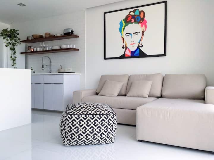Work From Paradise 2 Bd/2ba Condo/chef's Kitchen - Playa del Carmen