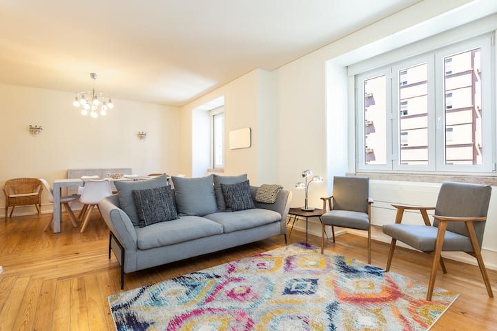 Beautiful Spacious Flat In The Heart Of Lisbon - Lisboa